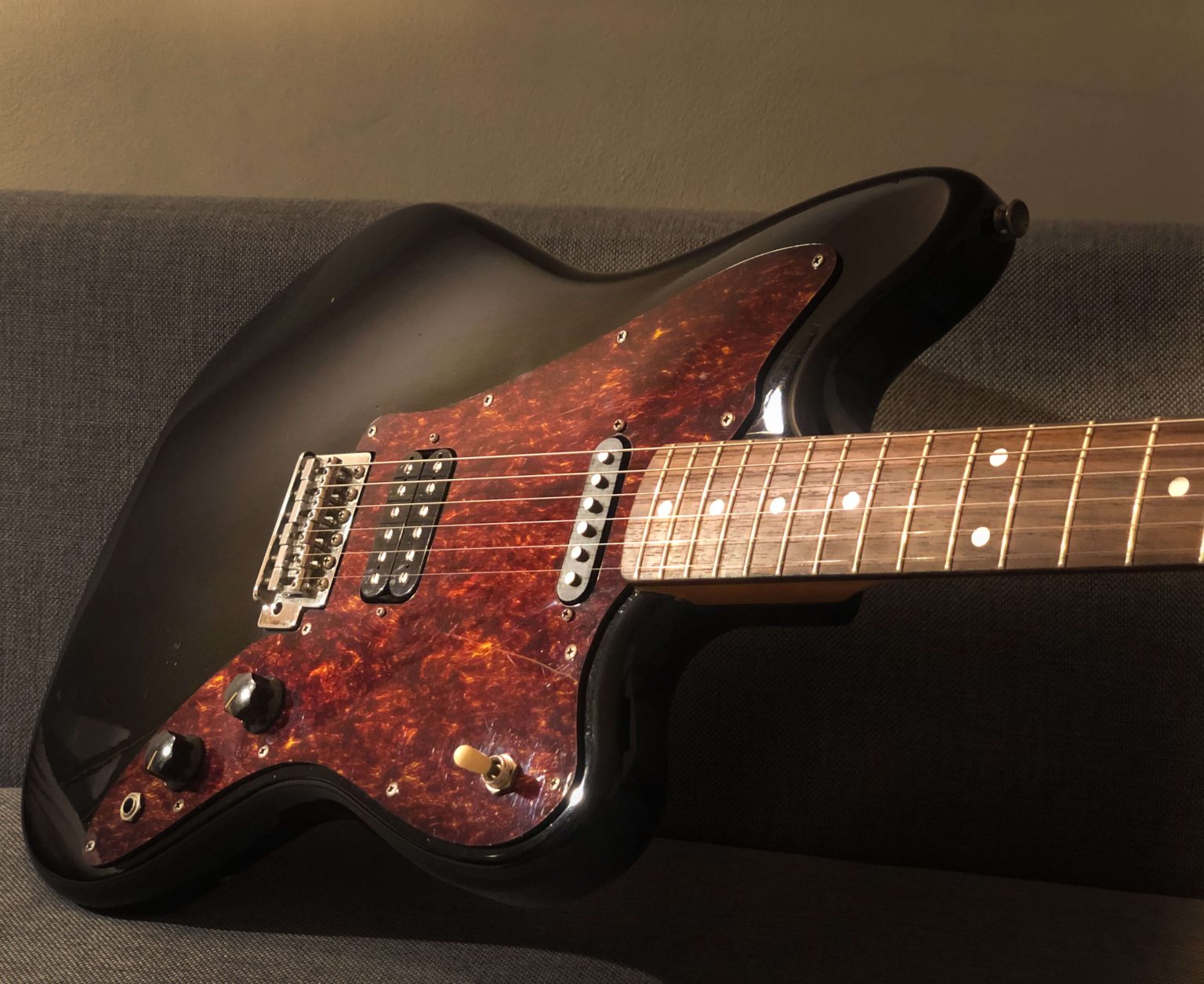 Jagmaster Squier by Fender, Suhr DSV humbucker,1999 made in Yako – Your ...